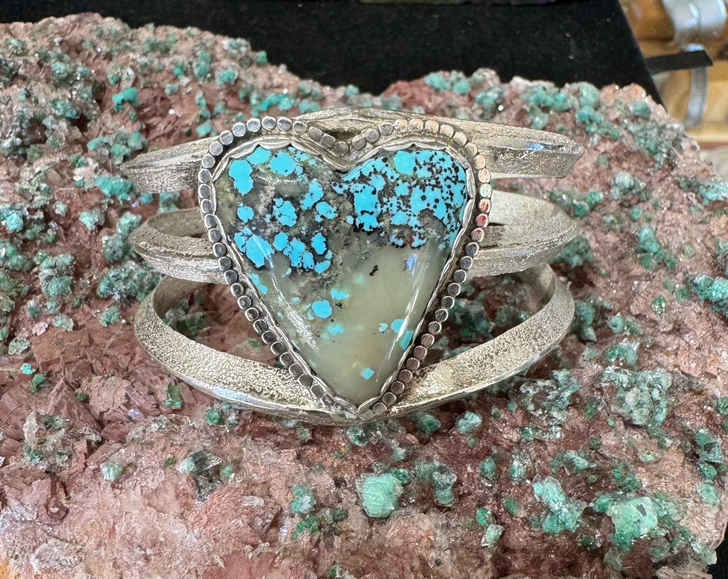 Kingman Turquoise Tuffa Cast – Taos Silver